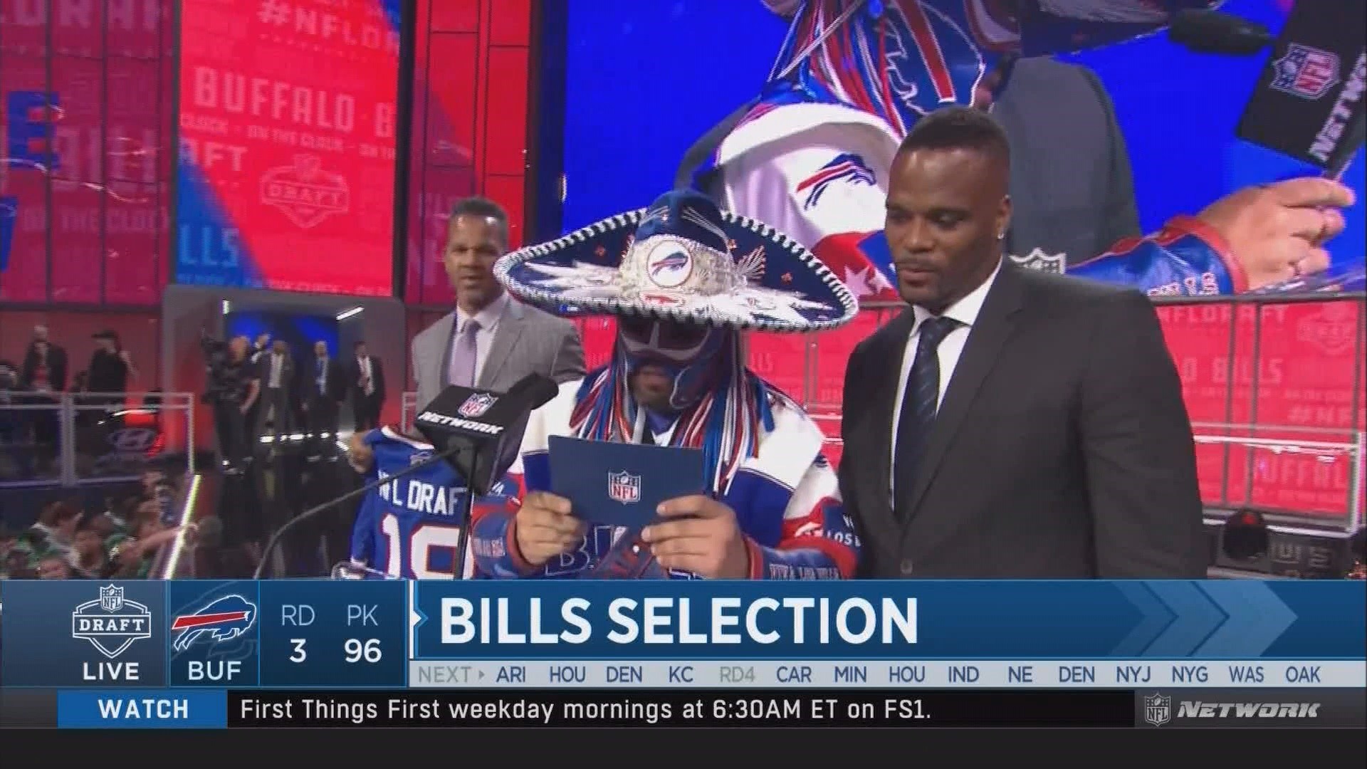 Legendary fan Pancho Billa announces Bills third-round pick | wgrz.com