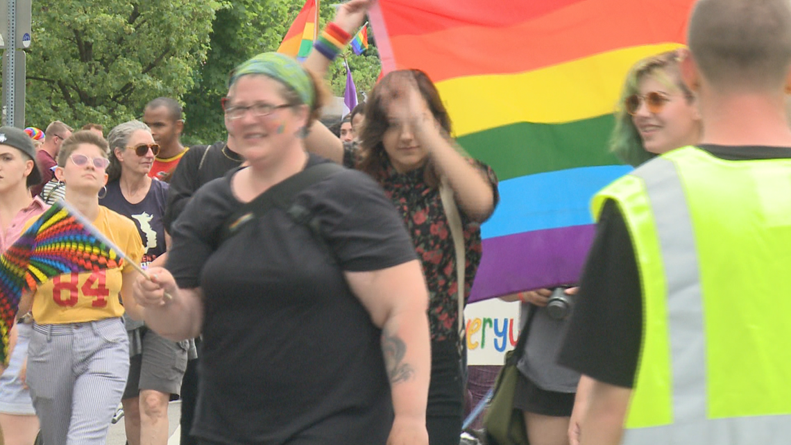 Dyke + March held to celebrate Pride Week | wgrz.com