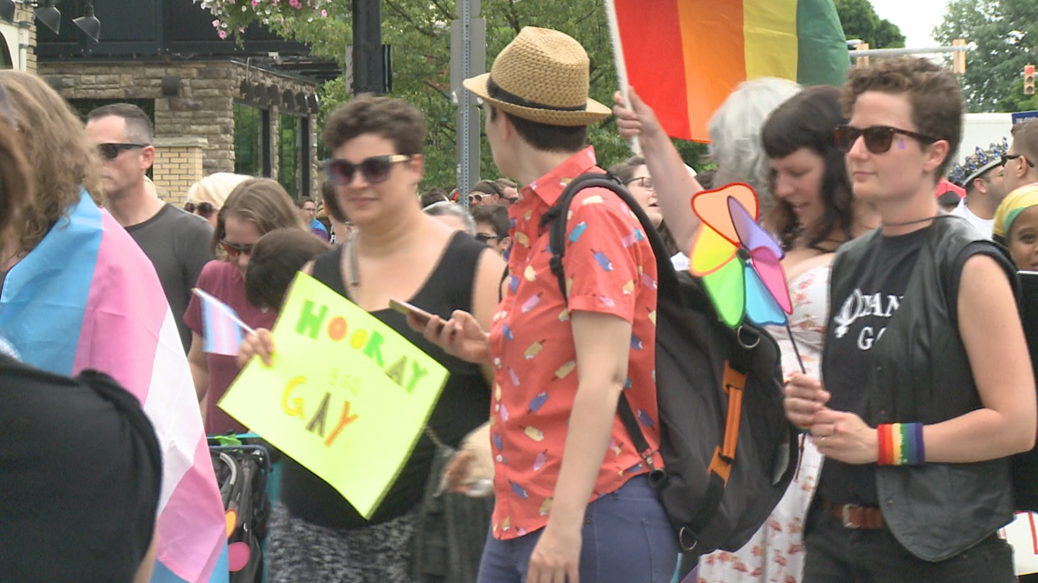 Dyke + March held to celebrate Pride Week | wgrz.com