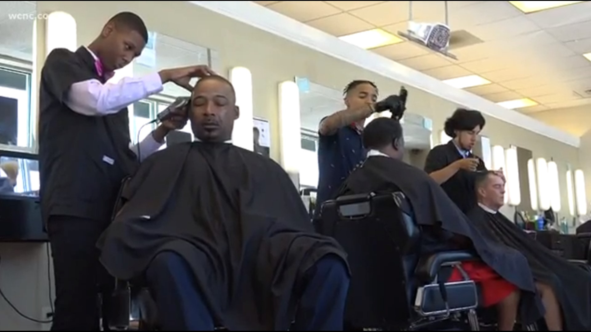 Barbers trained on how to spot signs of mental illness | wgrz.com