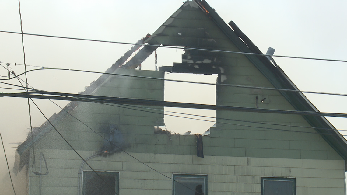 21 people displaced after Perry Street fire hits 4 homes | wgrz.com