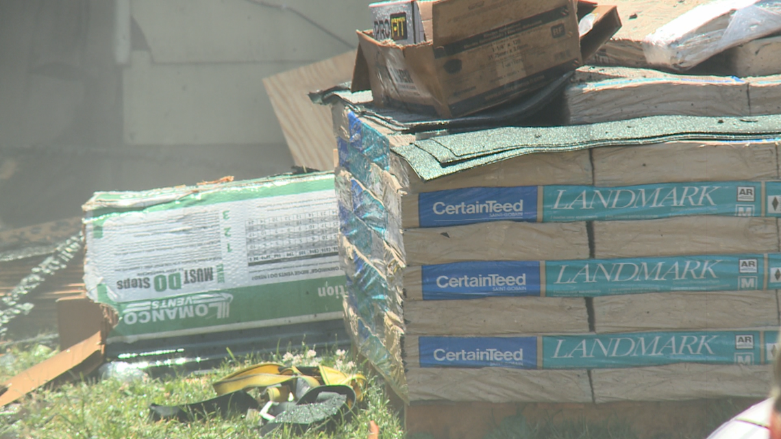 21 people displaced after Perry Street fire hits 4 homes | wgrz.com