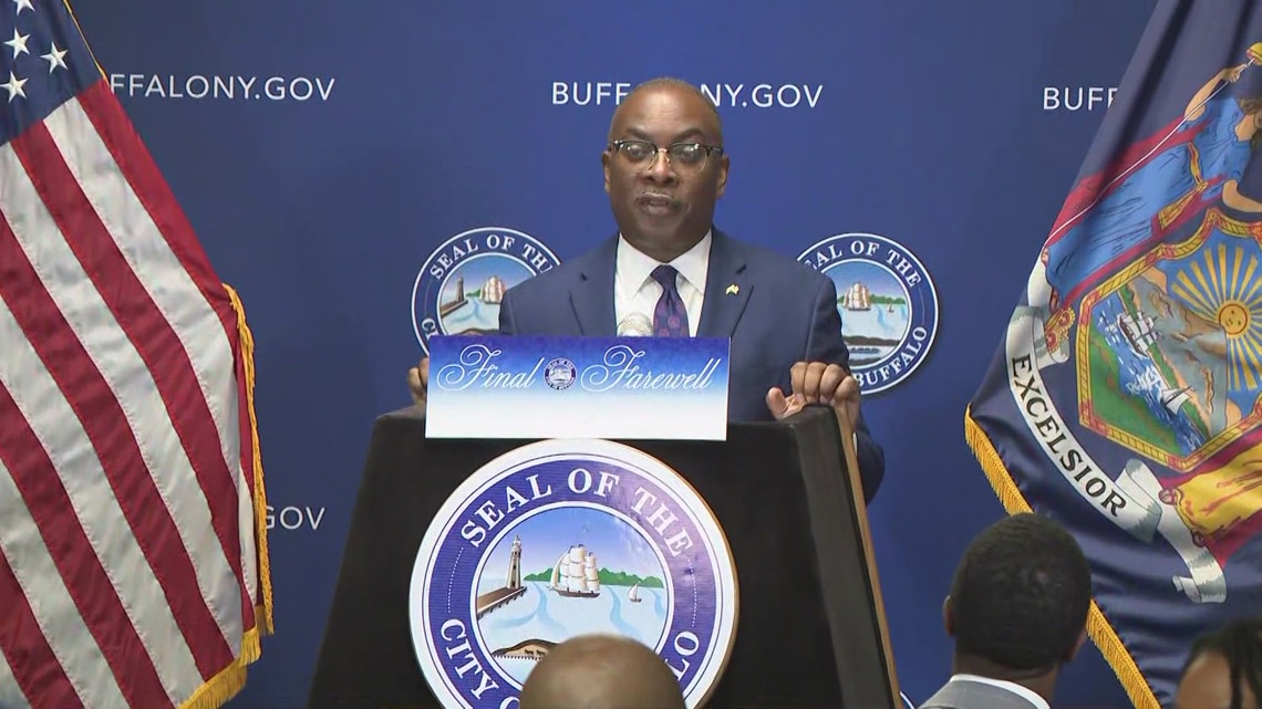 Mayor Byron Brown gives final farewell | wgrz.com