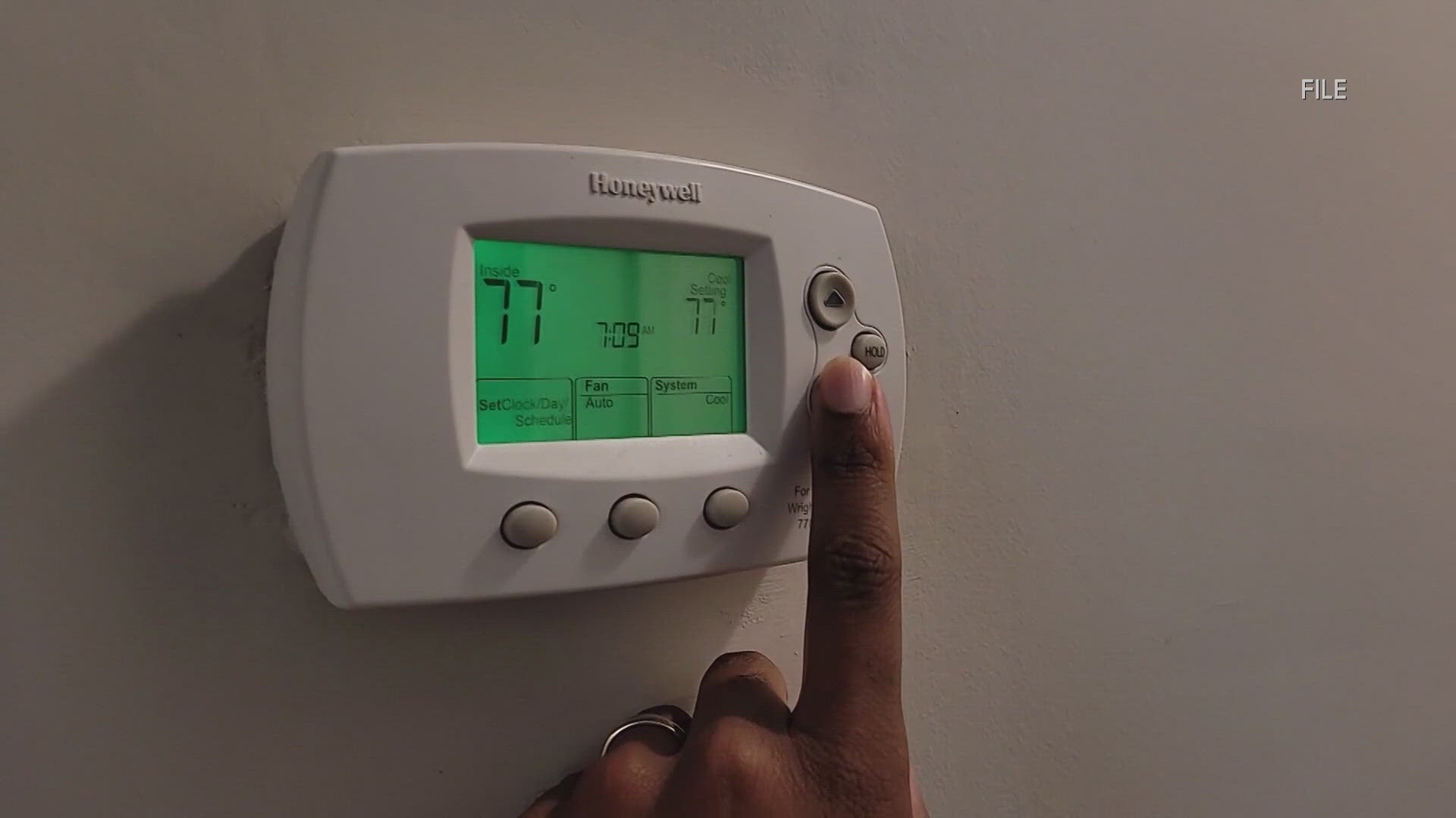 New York giving residents $1B in one-time energy rebate checks to help ...