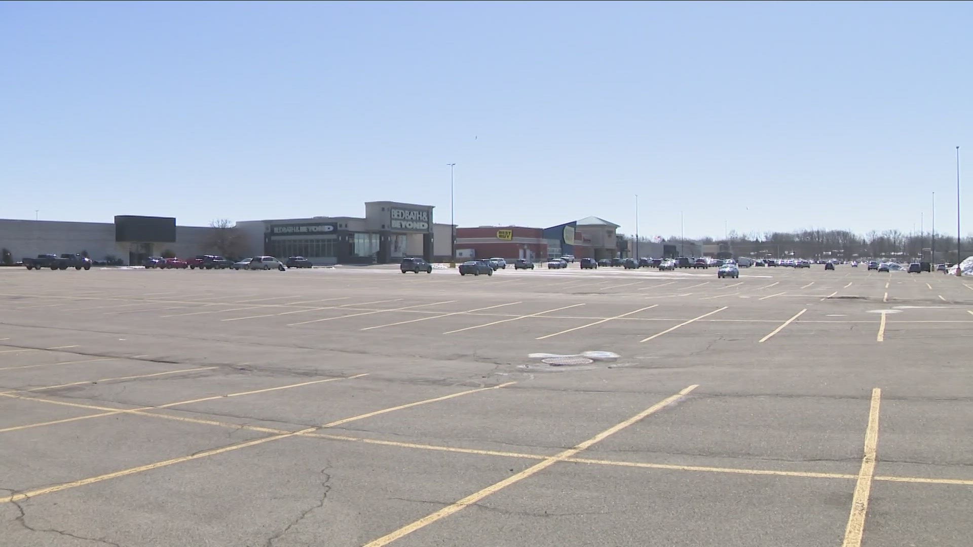 Seneca Nations Considers Mckinley Mall Bid | wgrz.com