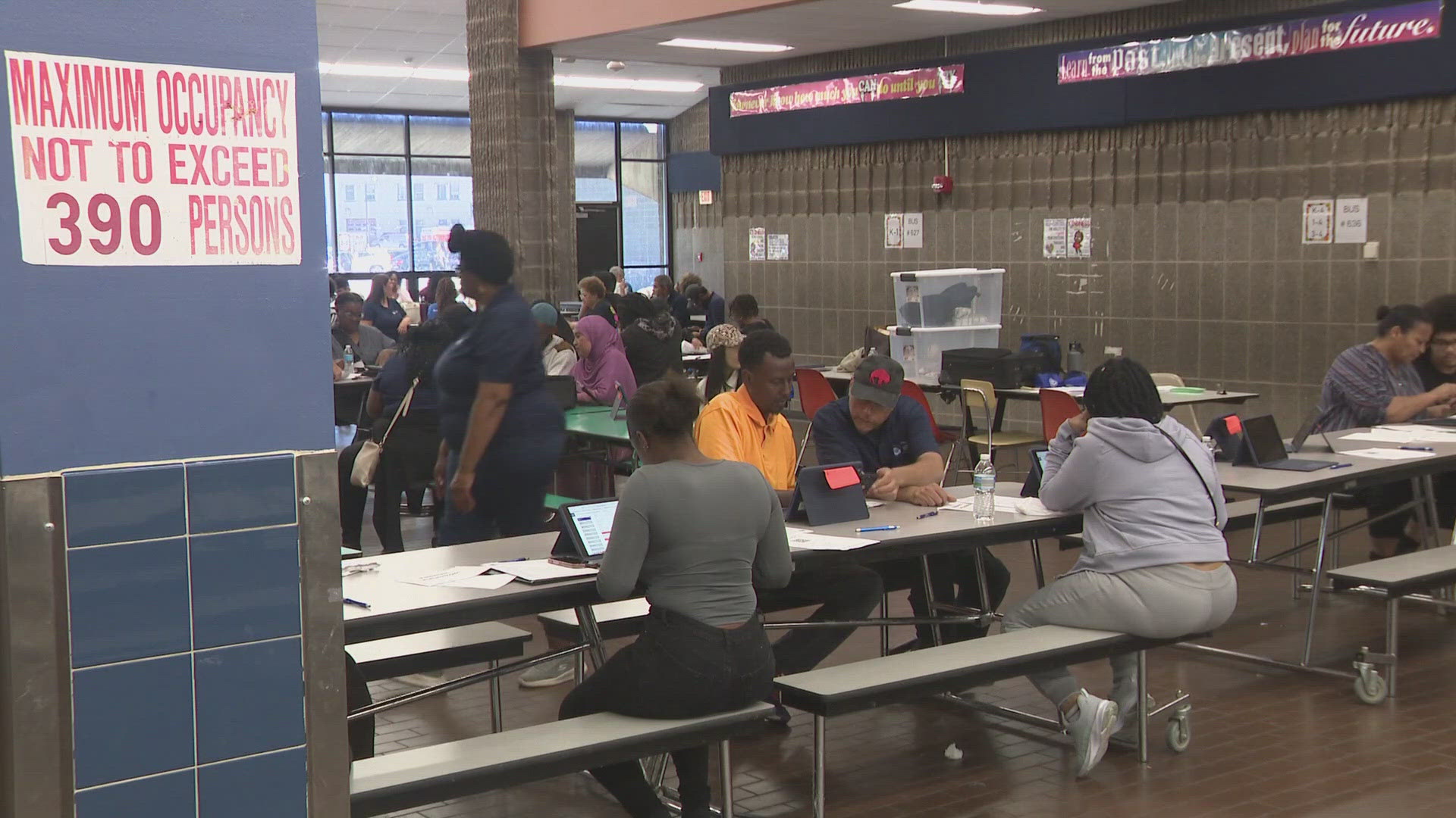 Buffalo schools hold successful bus aide interviews | wgrz.com