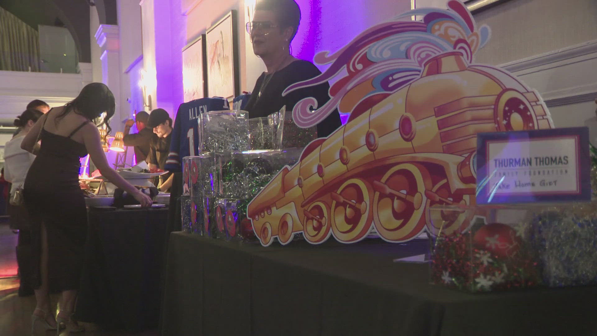 Thurman Thomas foundation annual Holidaze celebration | wgrz.com