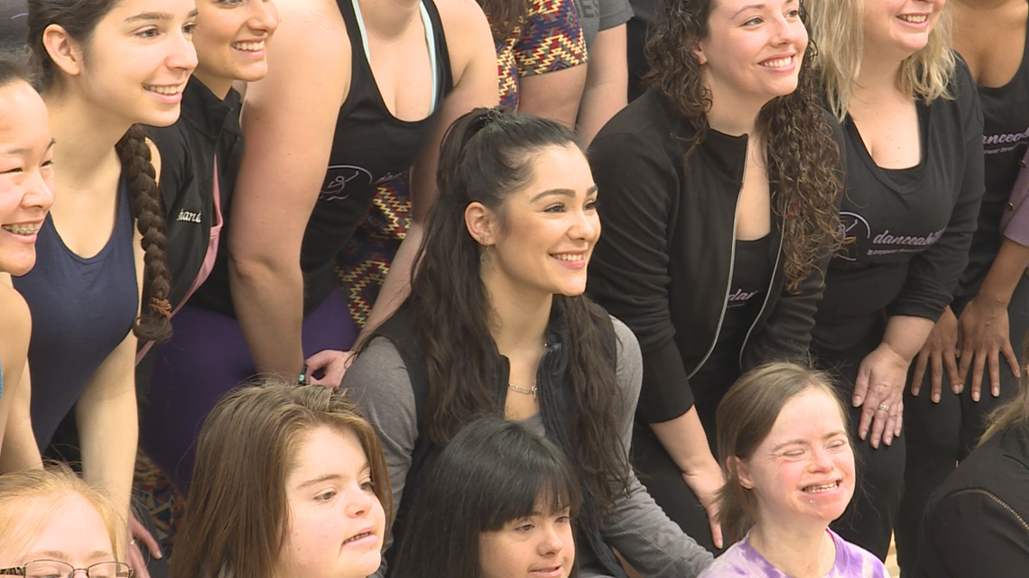 Hamilton cast member leads class at Danceability | wgrz.com