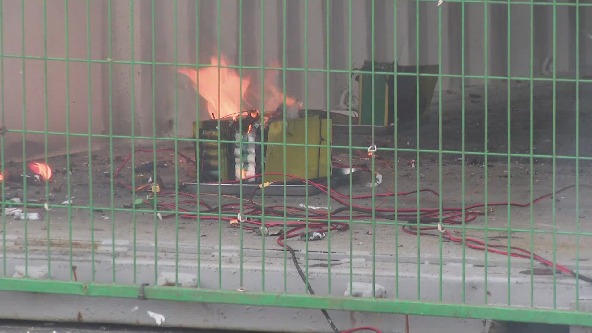 Western NY firefighters tackle lithium battery dangers | wgrz.com