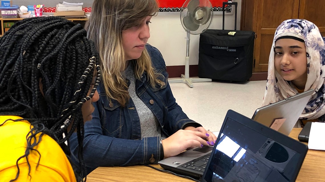 Student 'geek squads' maintain school devices, help teachers in Buffalo ...