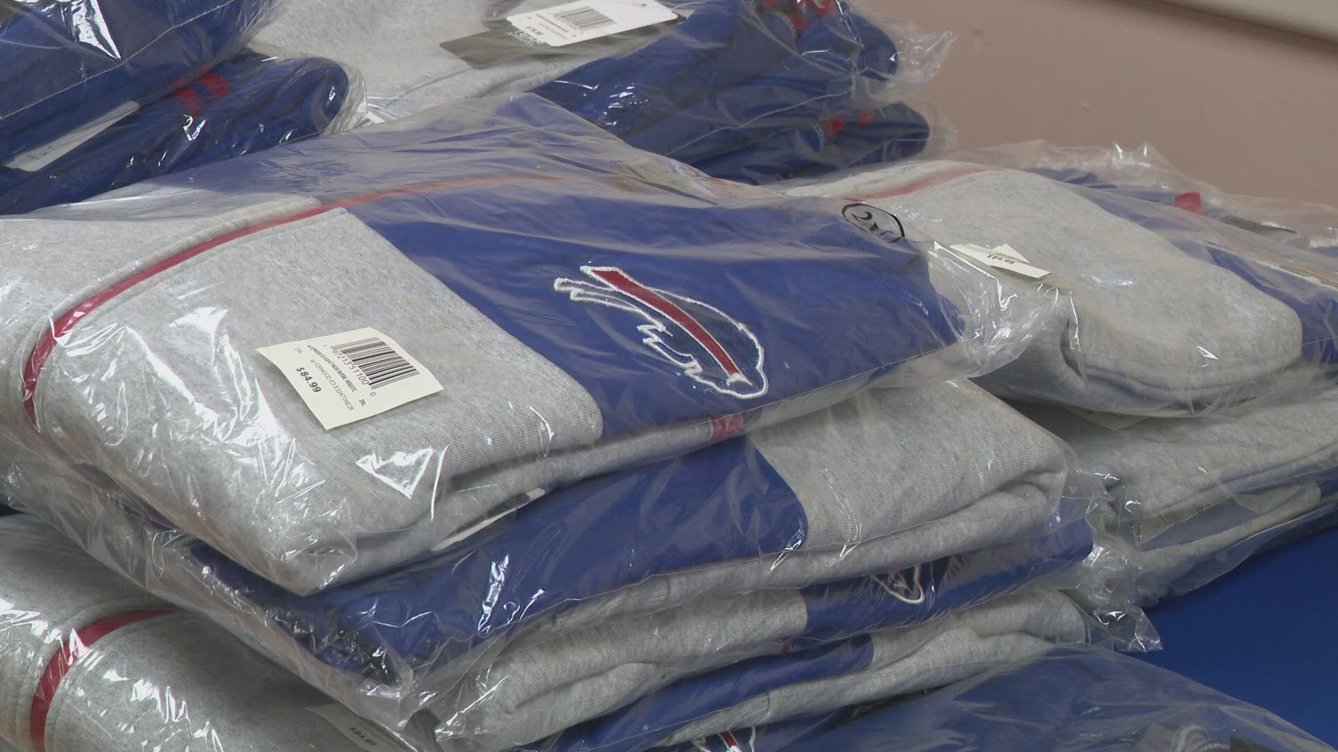 Buffalo Bills players give back to homeless community | wgrz.com