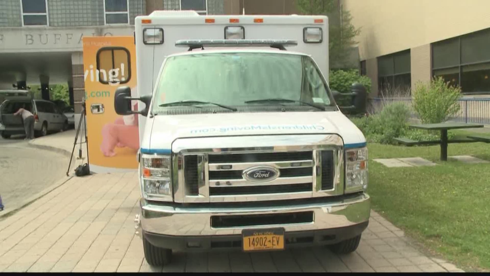 New ambulances unveiled for children | wgrz.com