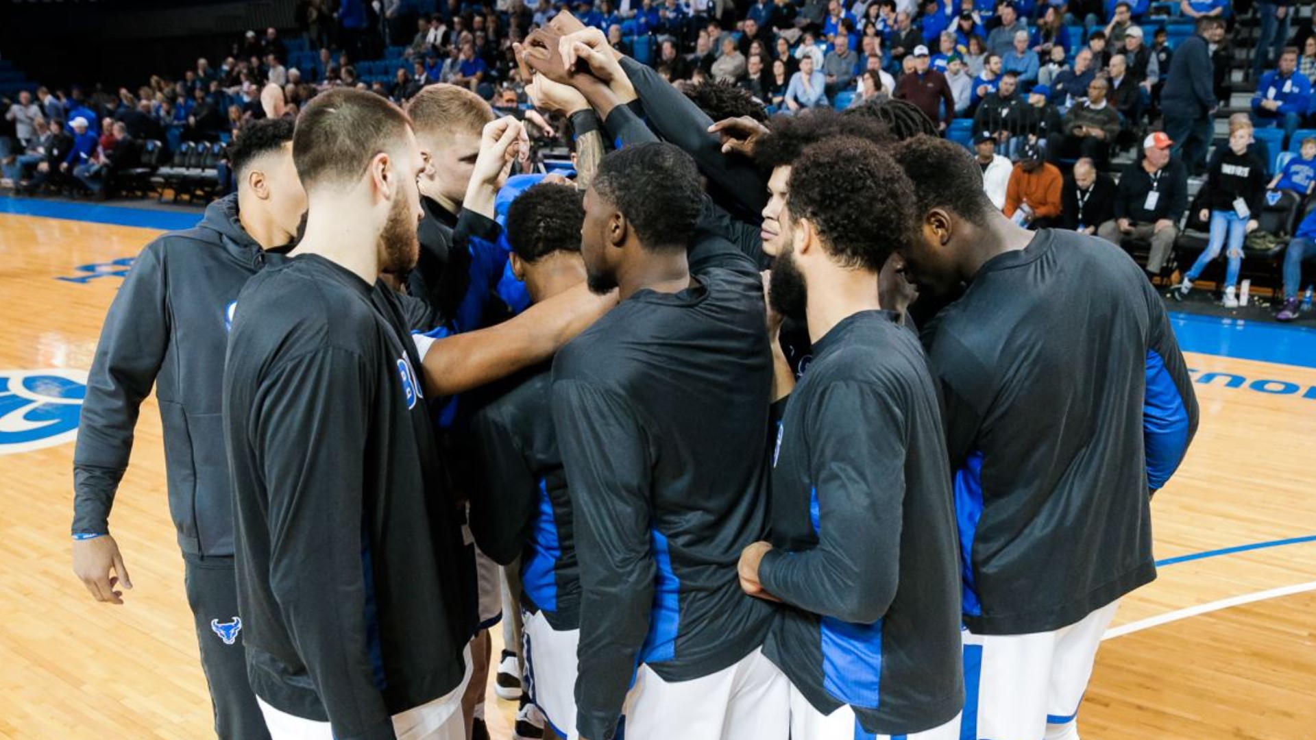 UB Men's Basketball pauses team activities | wgrz.com
