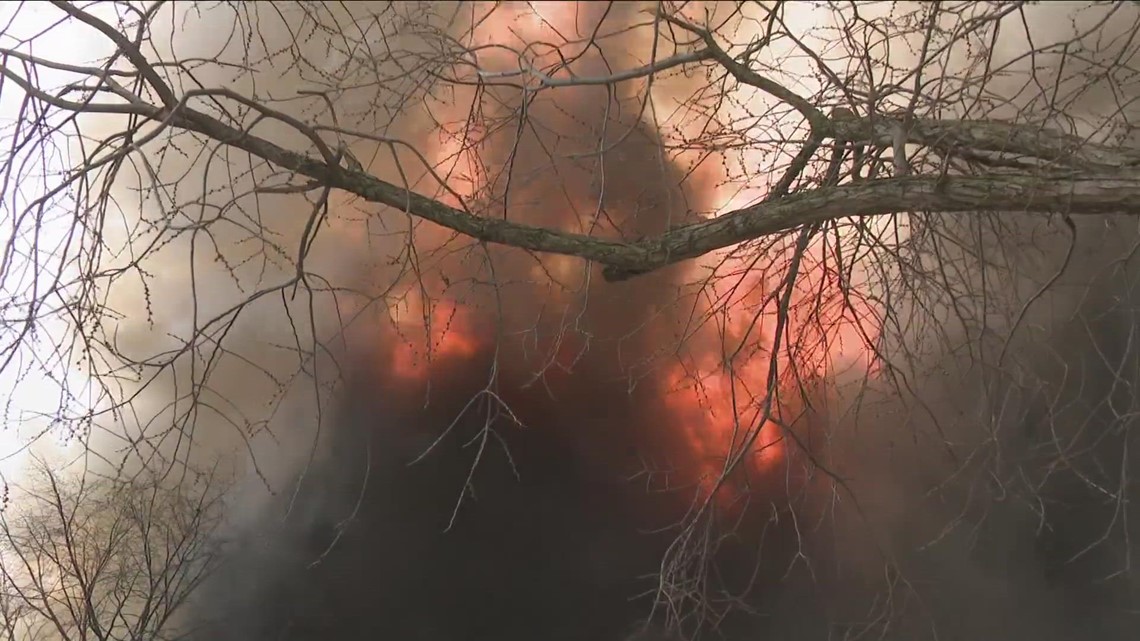 Buffalo Fire commissioner explains backdraft in Main Street fire | wgrz.com