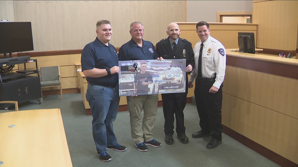 Cheektowaga Police officer awarded money for recovery efforts | wgrz.com