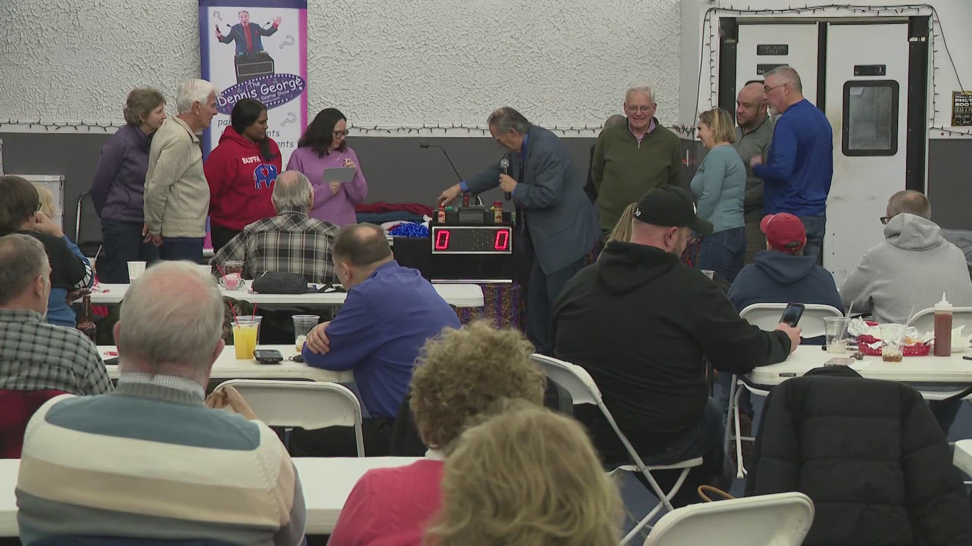 Trivia event helps raise money for local food pantry | wgrz.com