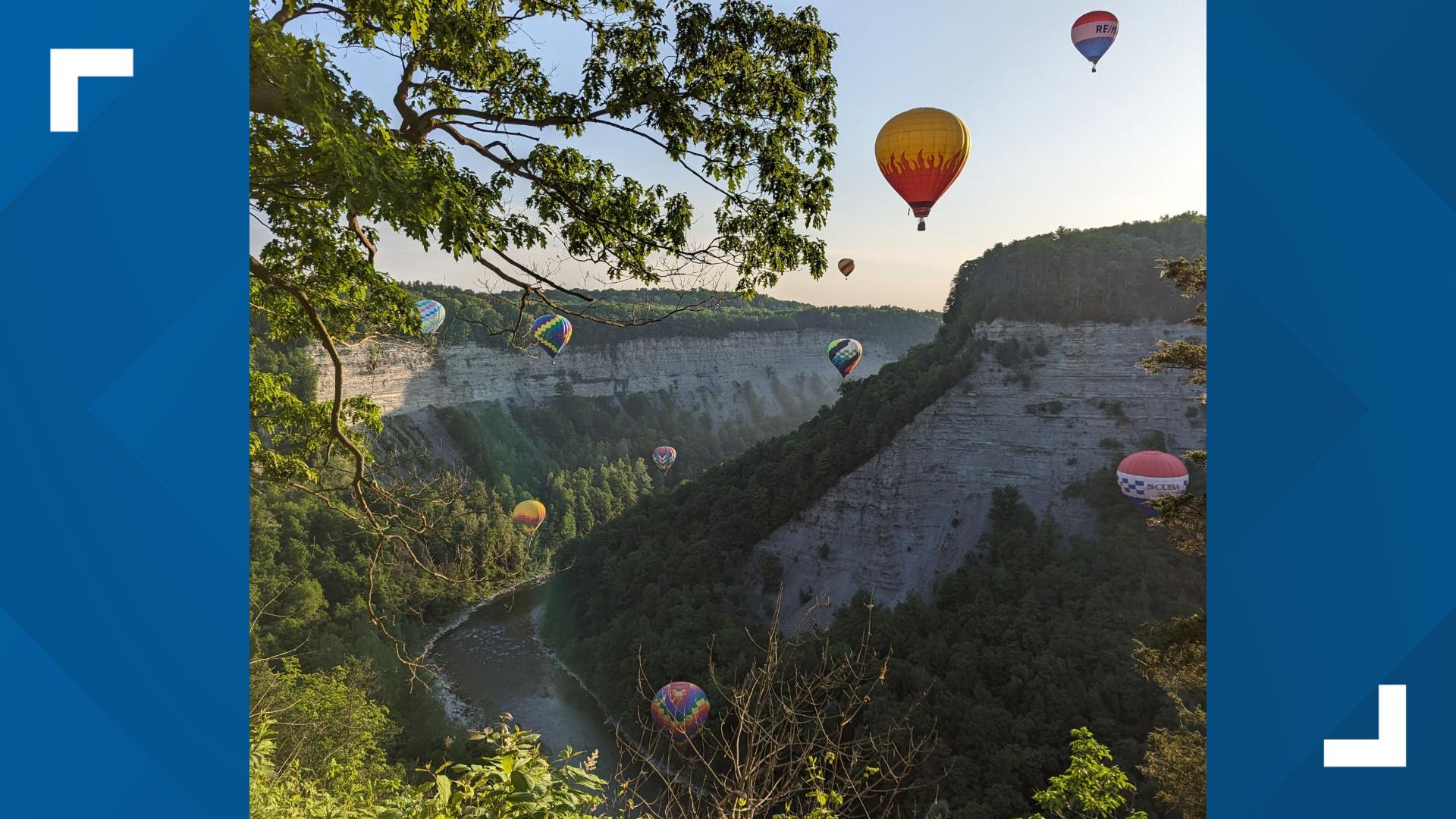 Hot air balloons soar above Letchworth State Park | wgrz.com
