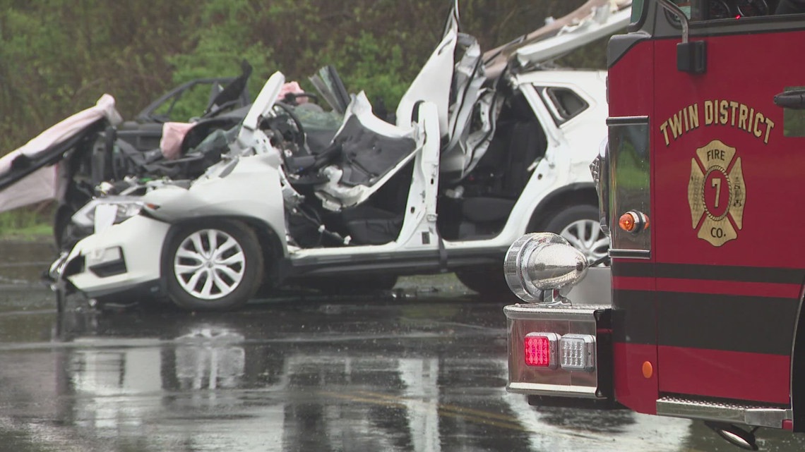 First responders train to rescue car crash victims | wgrz.com