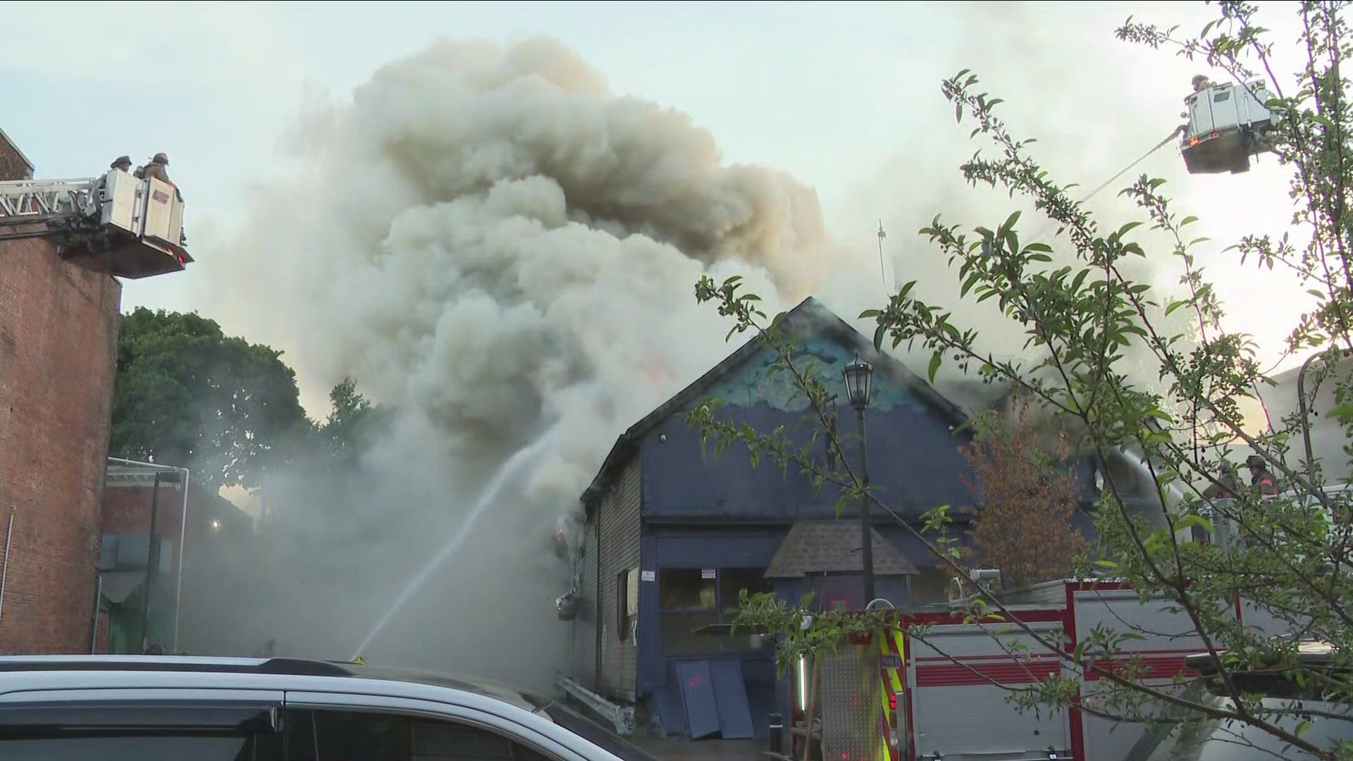 The 'Old Pink' on fire in the City of Buffalo | wgrz.com