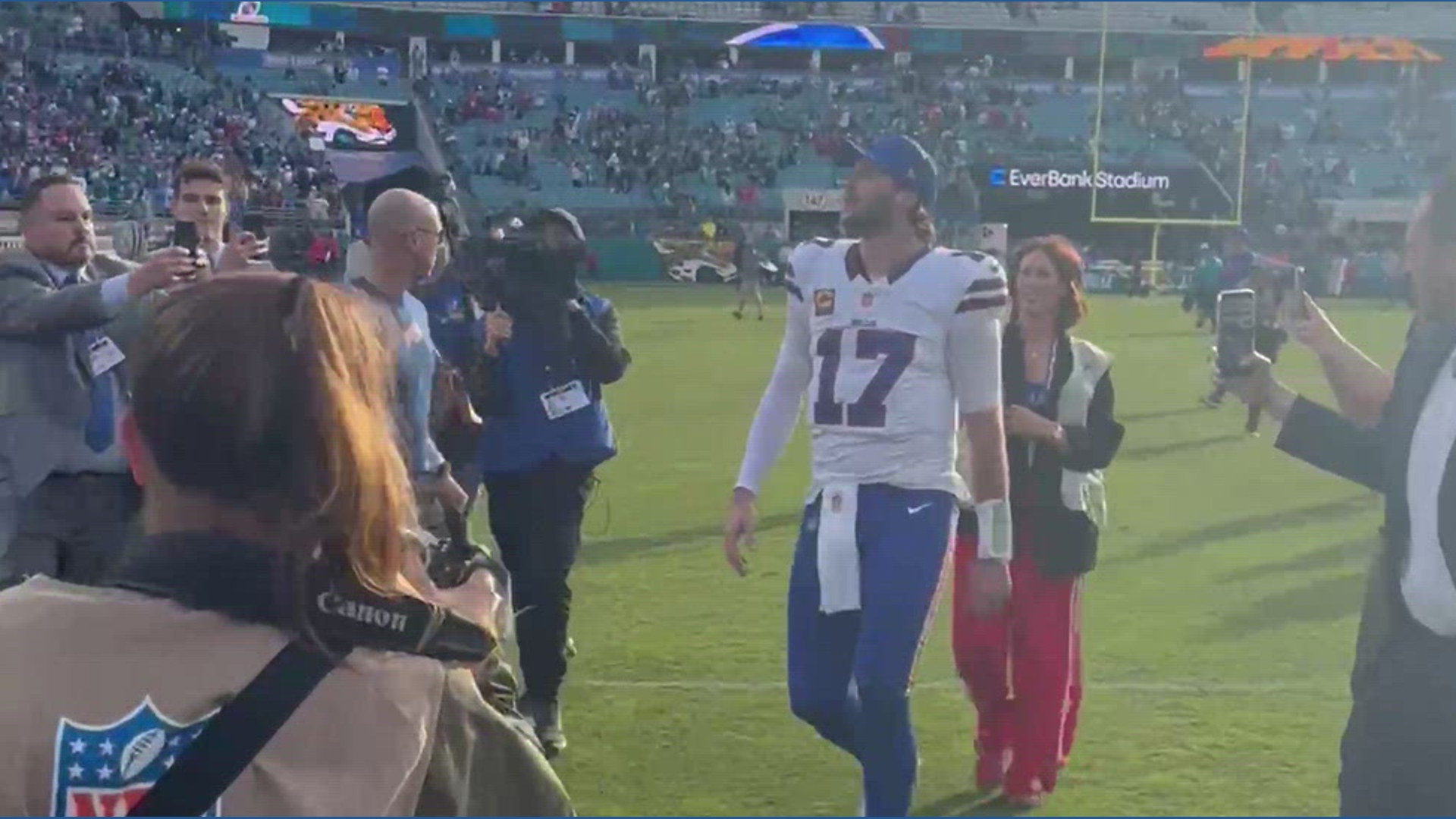 Bills fans come together to watch the game | wgrz.com