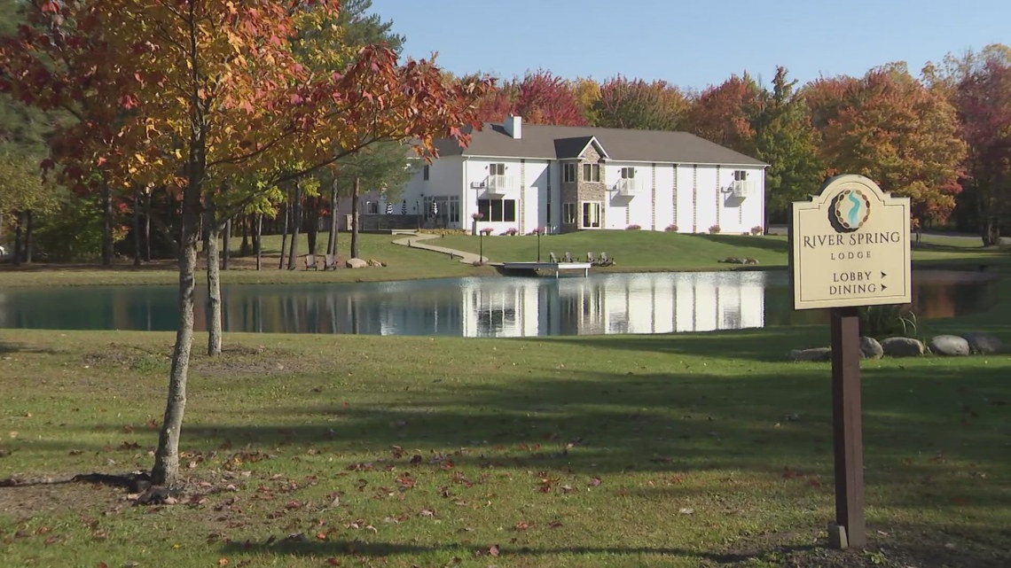 Kevin visits River Spring Lodge | wgrz.com