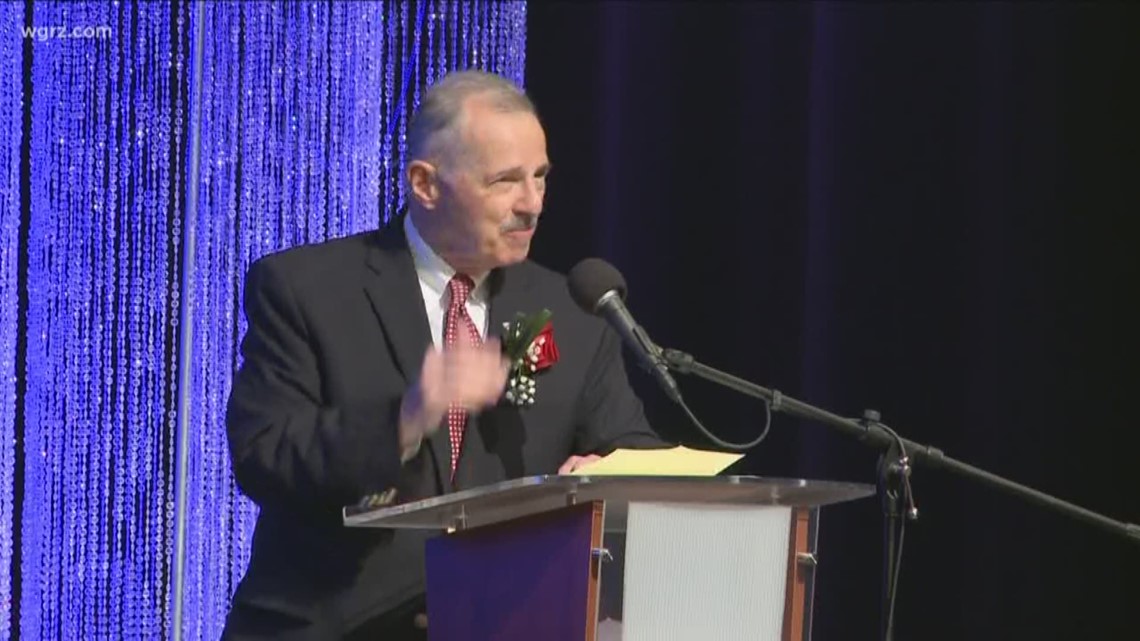 John Beard Inducted Into Hall Of Fame | wgrz.com