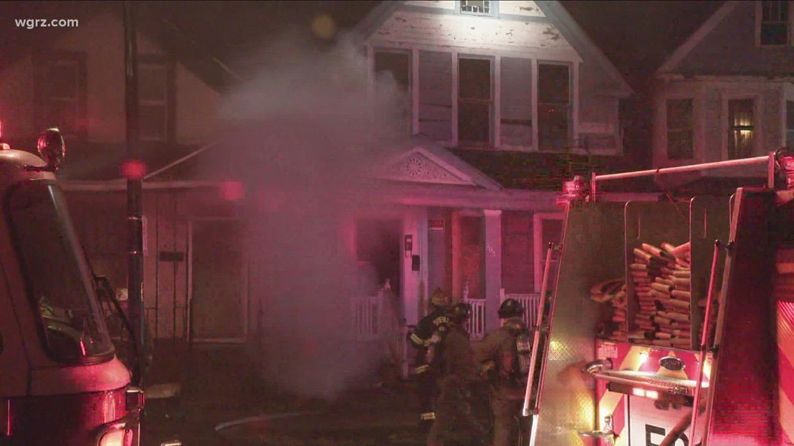 Buffalo firefighters battle 2-alarm fire on High Street | wgrz.com