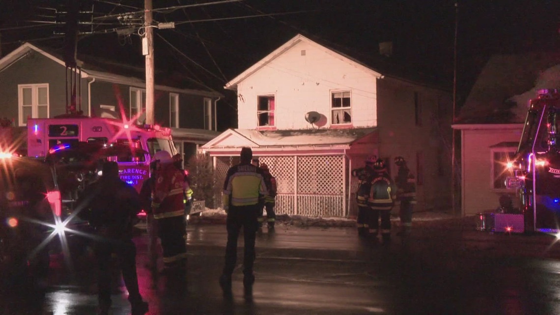 Clarence house fire early Wednesday morning | wgrz.com