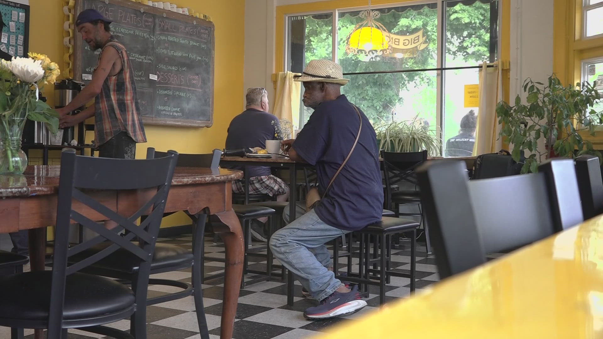 Buffalo's Big Big Table expanding hours to meet community needs | wgrz.com