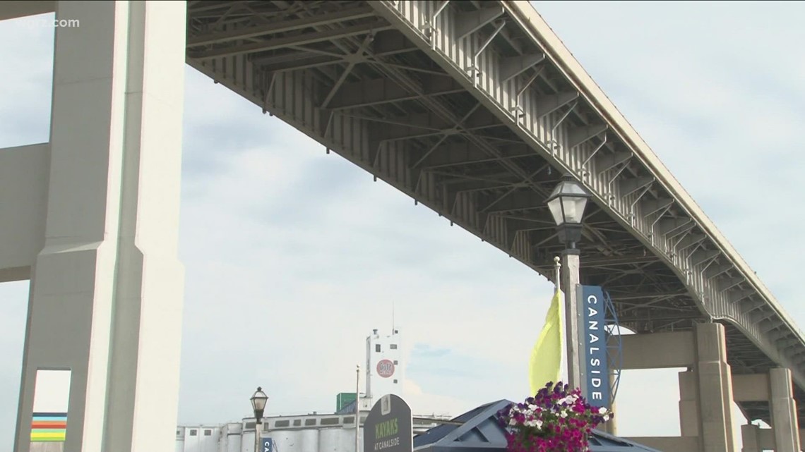 Buffalo Skyway crash leads to fallen debris | wgrz.com