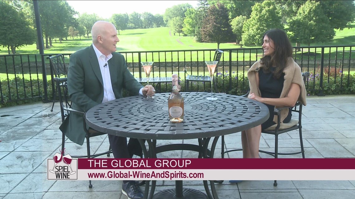 Kevin is joined by Stephanie Celani to try the La Gioiosa Rose Prosecco for this week's first ...