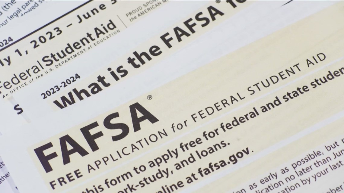 FAFSA delays are causing stress for college applicants | wgrz.com