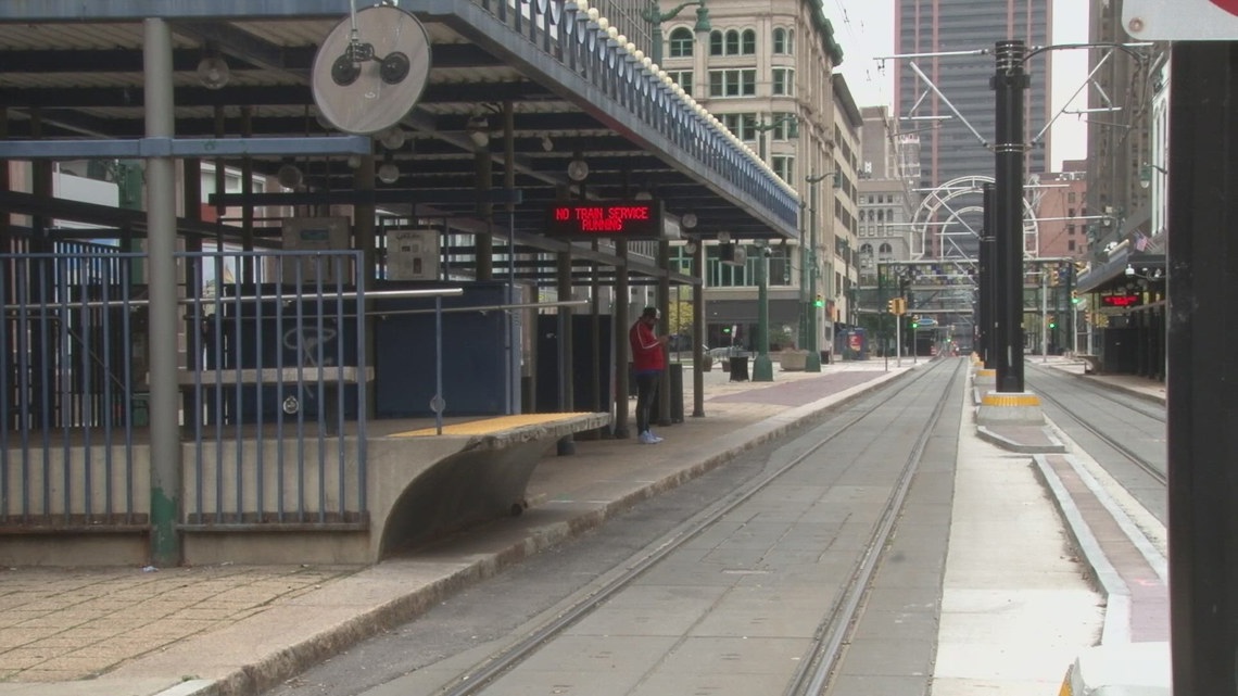 Metro Rail halts above-ground service from Allen station to DL&W ...