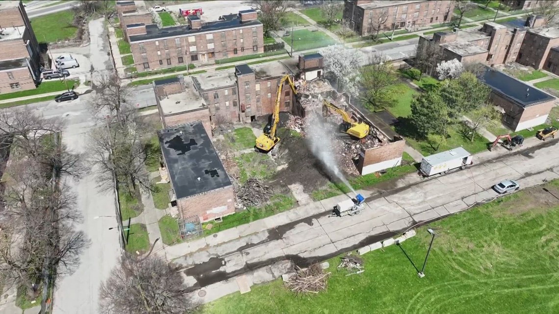 Demolition started today on Perry Projects | wgrz.com