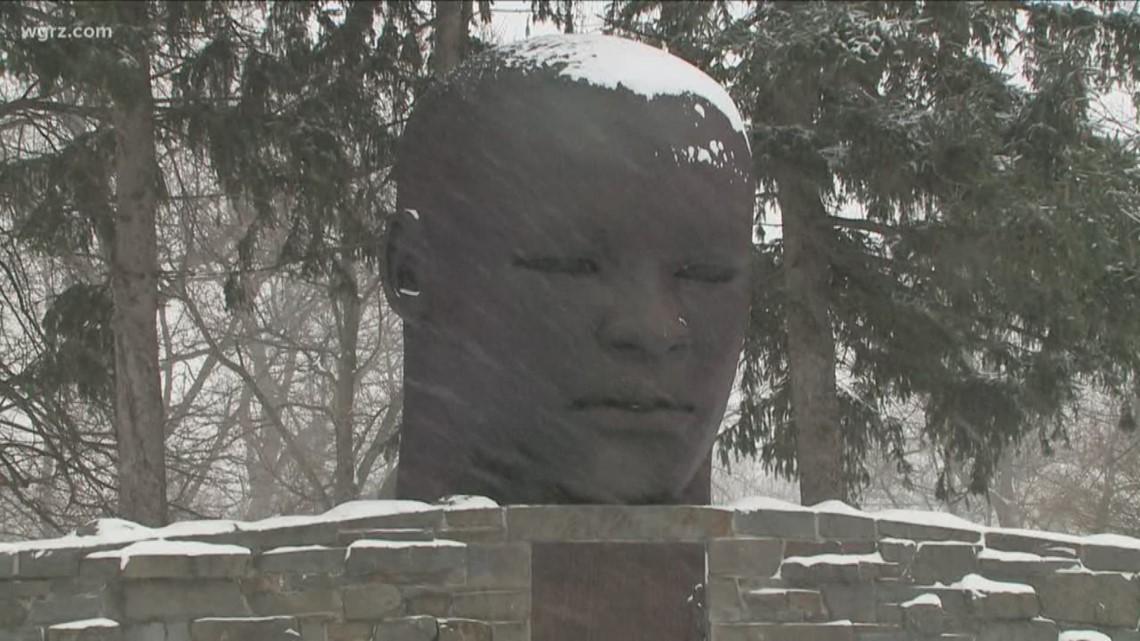 Effort to change Dr. Martin Luther King Jr. bust in MLK Park | wgrz.com