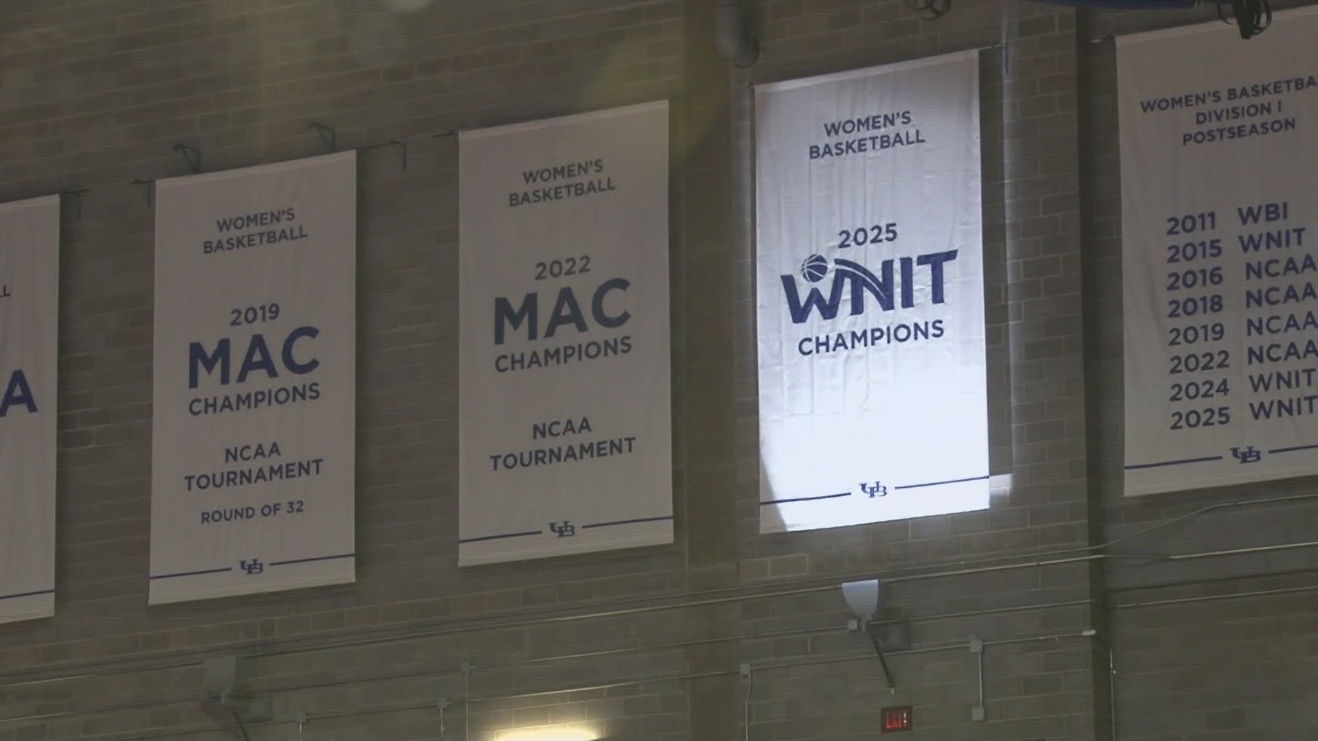 UB Bulls women's basketball team raises WNIT champion banner ahead of ...
