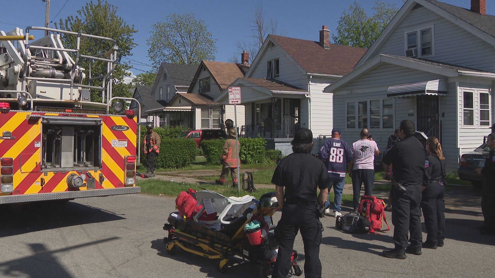 Buffalo firefighters tackle Alice Avenue blaze | wgrz.com