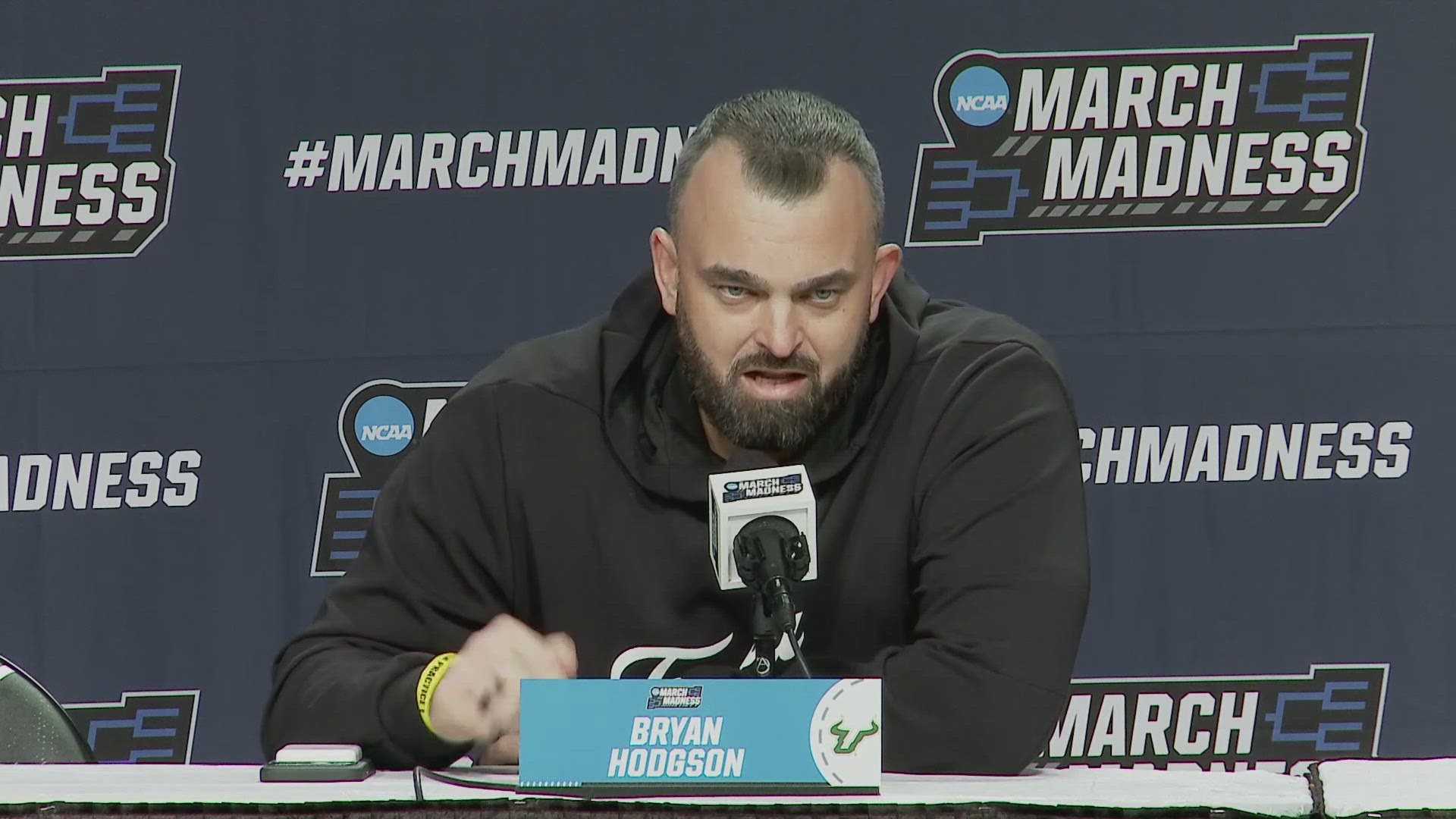March Madness: WNY native Bryan Hodgson returns to Buffalo as head ...