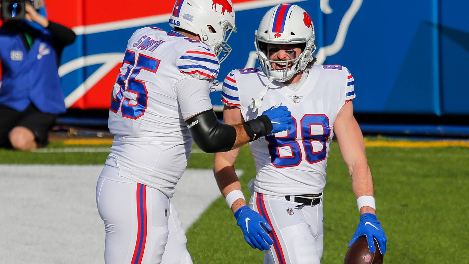 Chargers vs. Bills Game Day: Buffalo takes control early in win | wgrz.com