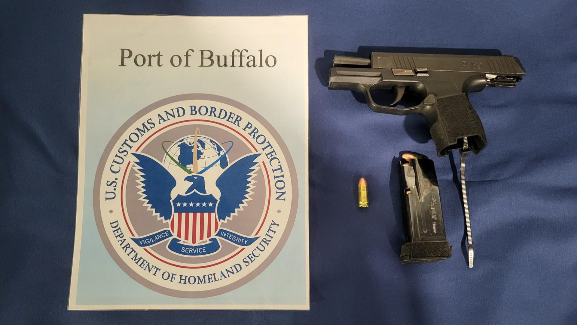 U.S. Customs and Border Protection arrest made on Peace Bridge | wgrz.com