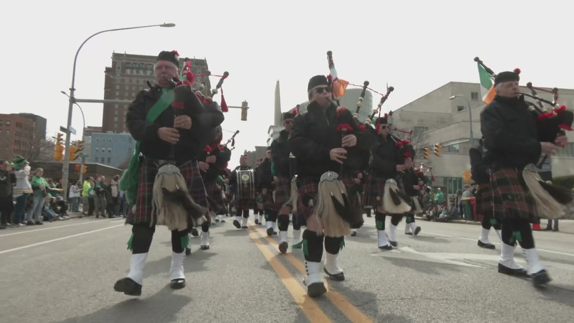 Buffalo's St. Patrick's Day parade brings thousands downtown in festive ...
