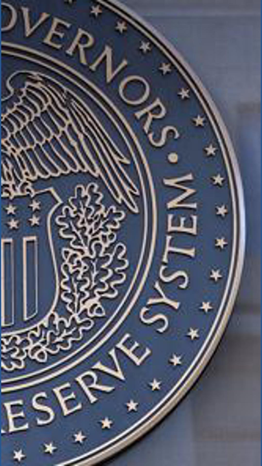 Federal Reserve keeps rates steady, projects one rate cut this year and ...
