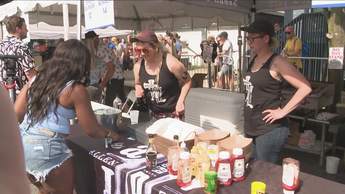 Buffalo unveils new 'PAWS Truck' | wgrz.com