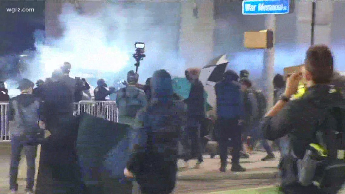 3 people face federal charges for actions in Rochester protests | wgrz.com