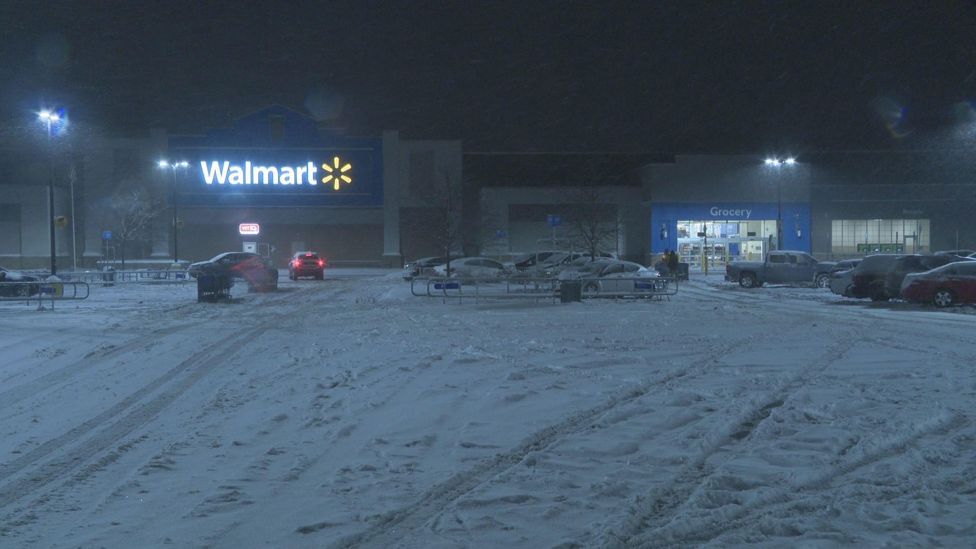 Child pinned between two vehicles in Walmart parking lot | wgrz.com