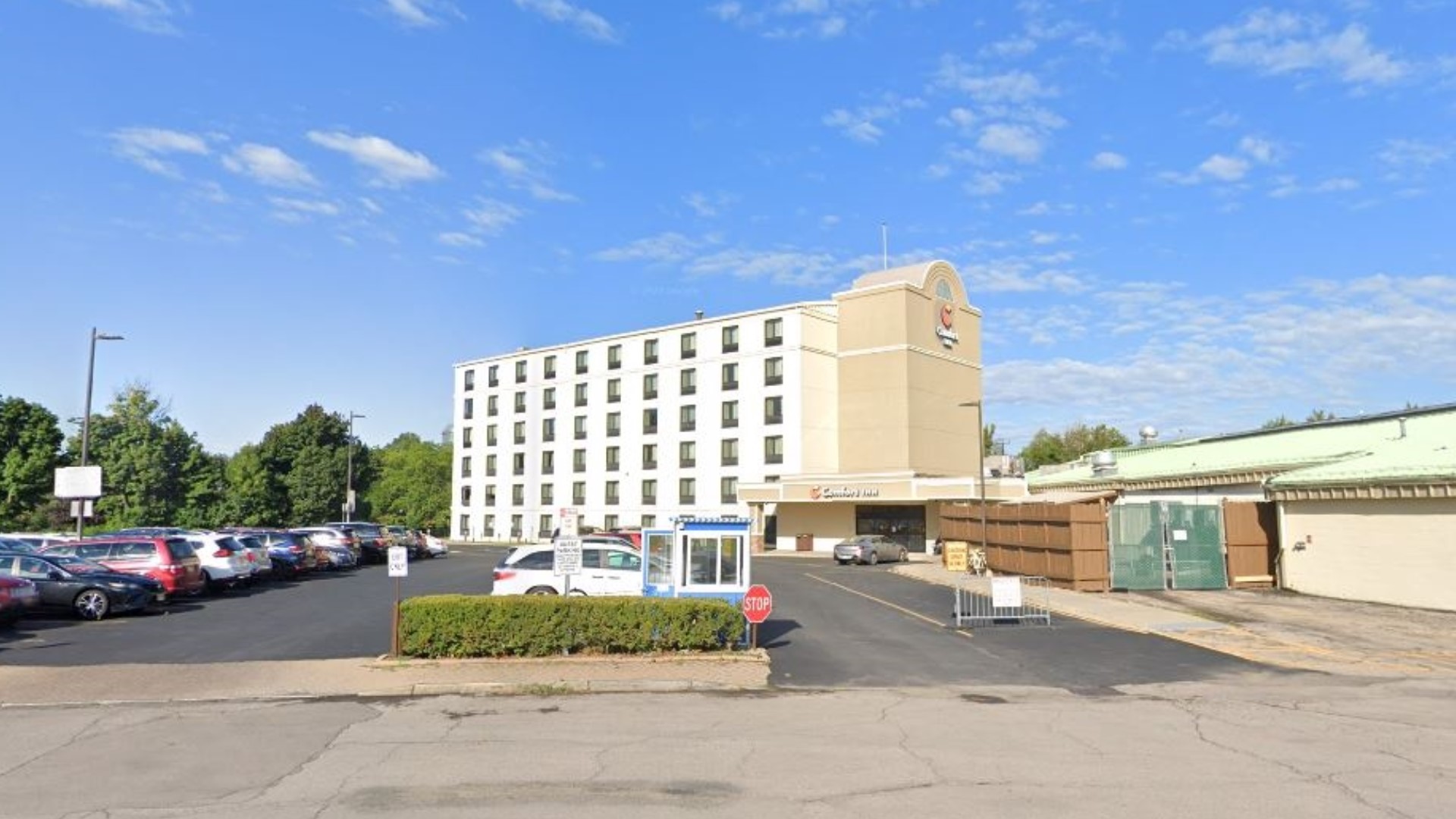 Patel to buy Comfort Inn overlooking Niagara Falls, NY | wgrz.com