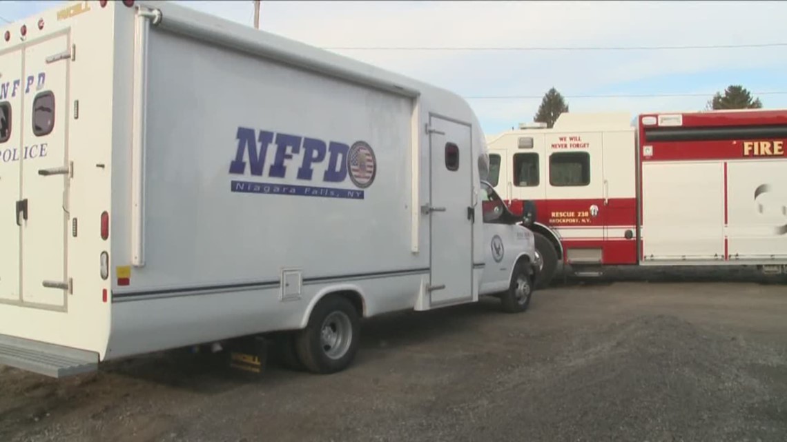 Local company that builds vehicles for first responders expands | wgrz.com