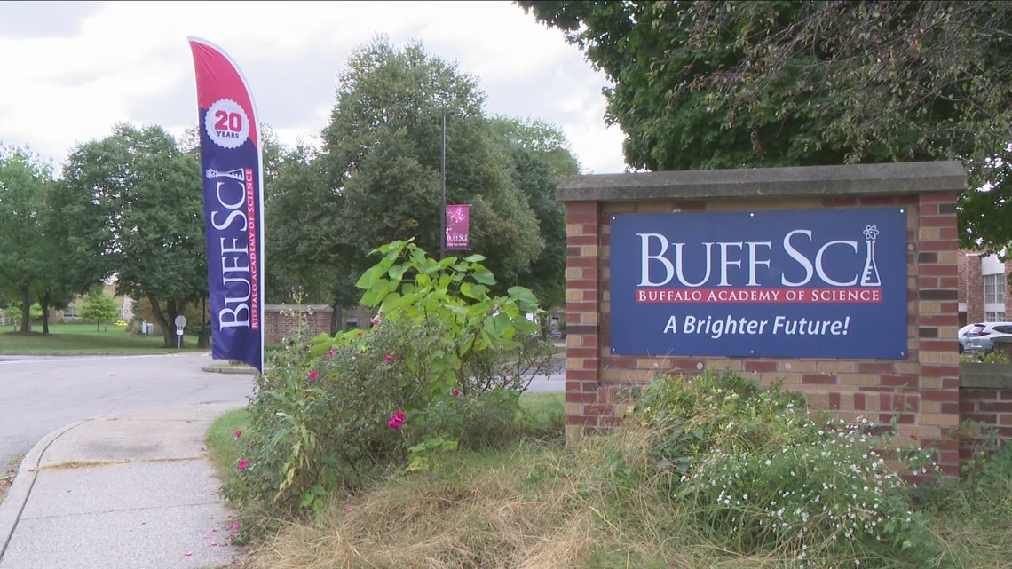 Buff Sci at Medaille Grand Opening | wgrz.com