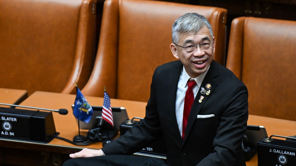 NY Dems won't expel GOP lawmaker over residency concerns | wgrz.com