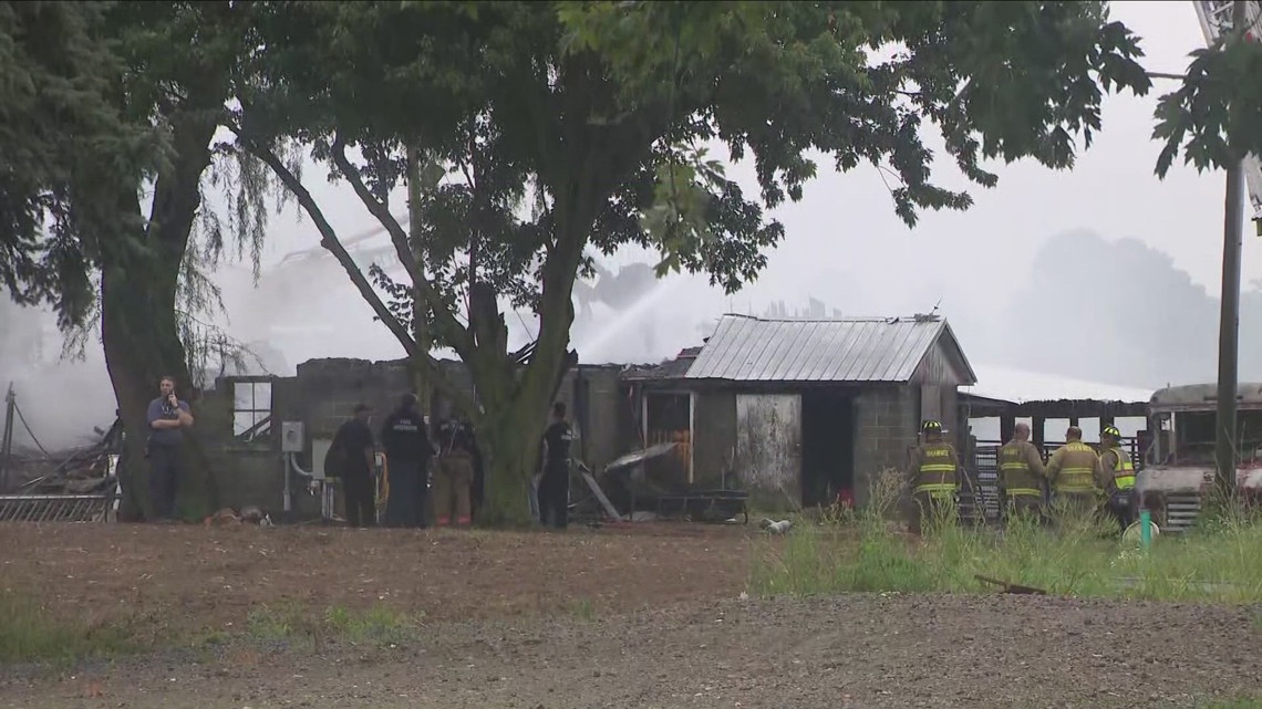 Barn destroyed by fire in Lockport | wgrz.com